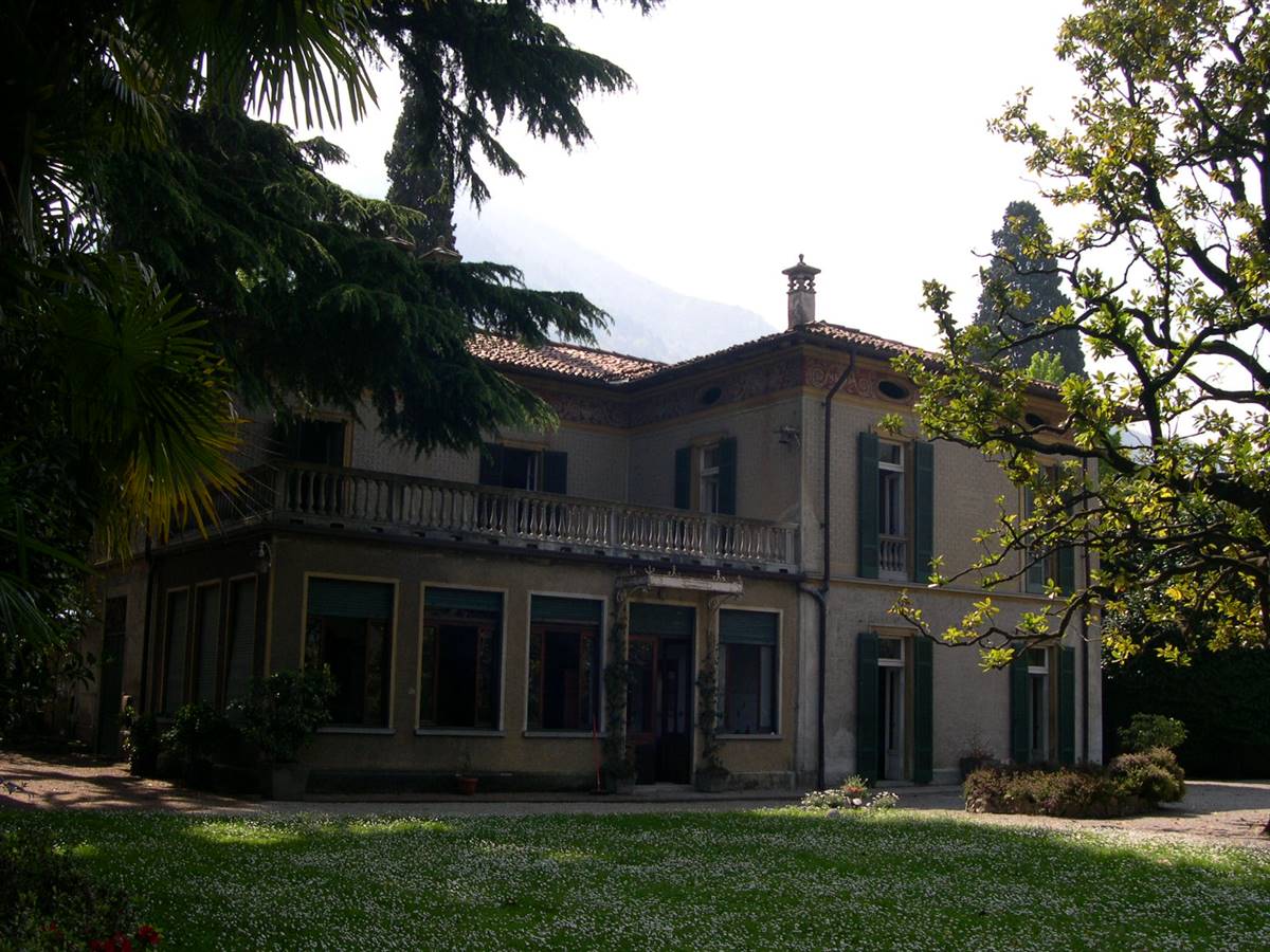 Villa Castelli